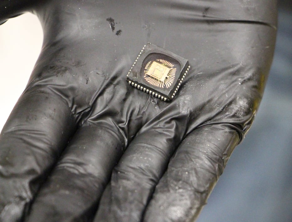 Electronic Component Testing: Decapsulation & Delidding